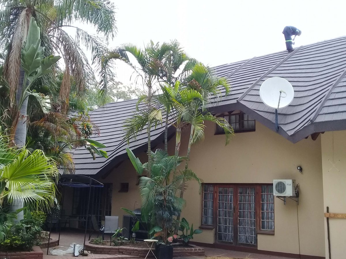Harvey Thatch Tile Competitor Prodcuct | Fiddler™ Roofing Products
